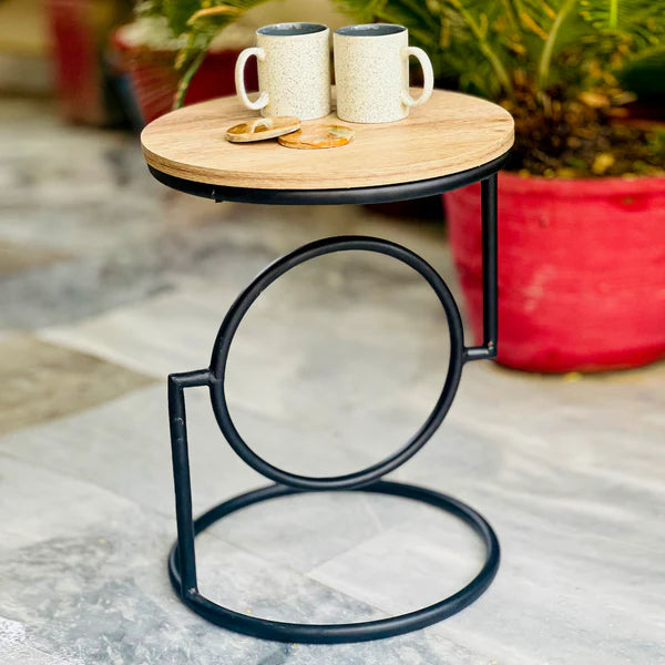 Loop Frame Accent Table – Hammad Trader